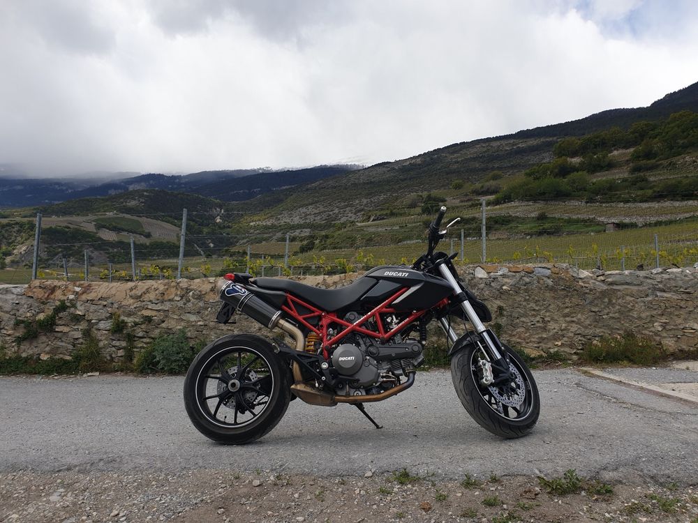 Ducati Hypermotard 796, (Gebraucht) in Pont-de-la-Morge für CHF 4000 – nur Abholung auf Ricardo ...