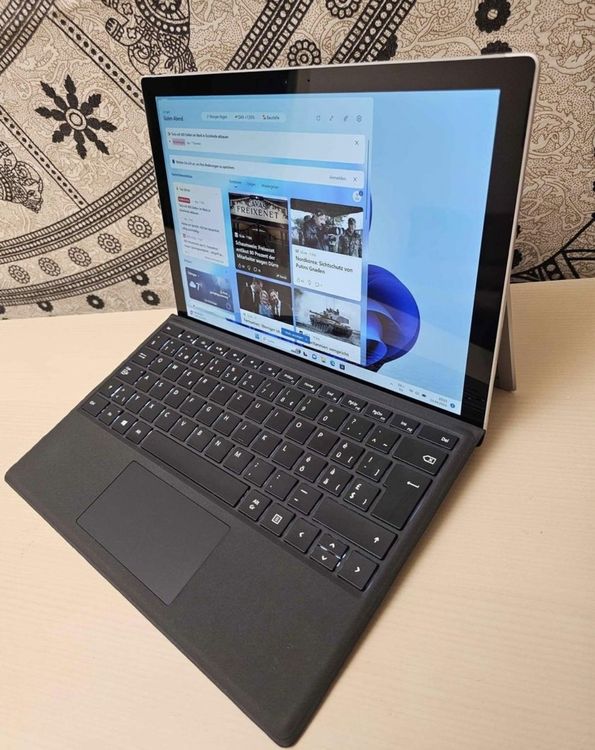 Surface Pro 5 Windows 11, i5 / 256 / 8GB, Microsoft Model 1 (Gebraucht ...