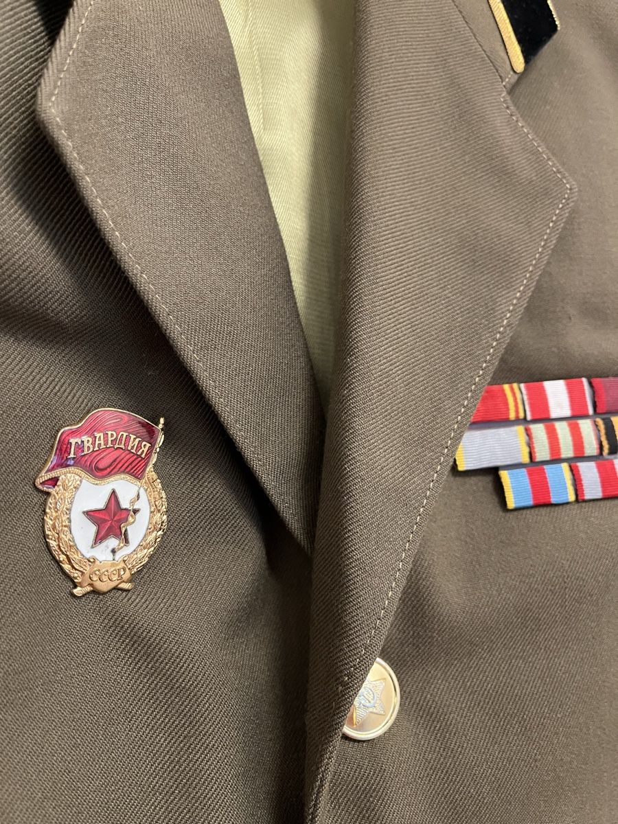 Uniforme officier soviétique URSS / CCCP (Gebraucht) in Gland für CHF ...