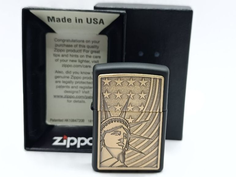 ZIPPO Liberty & Flag Messing Emblem Neu in Box (Neu und originalverpackt) in Ennenda für CHF 84. ...