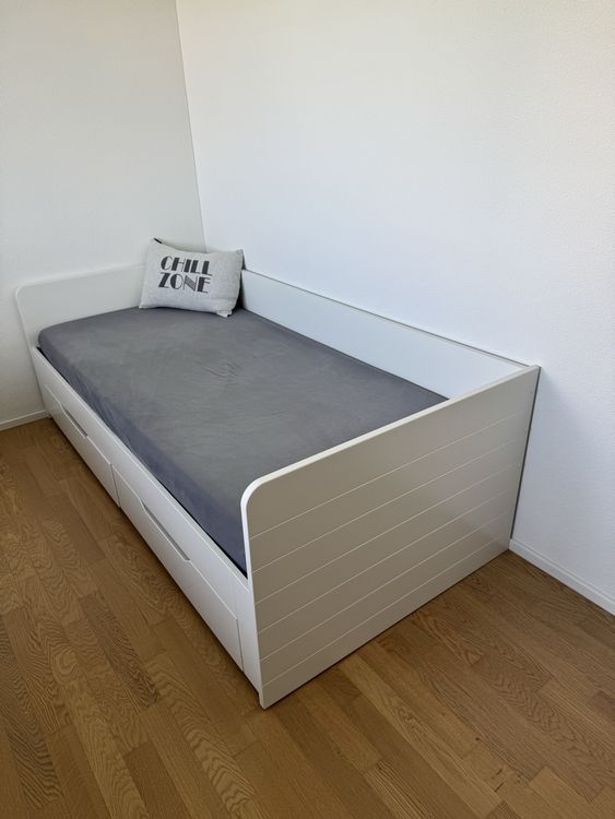 Momax Bett 90x200