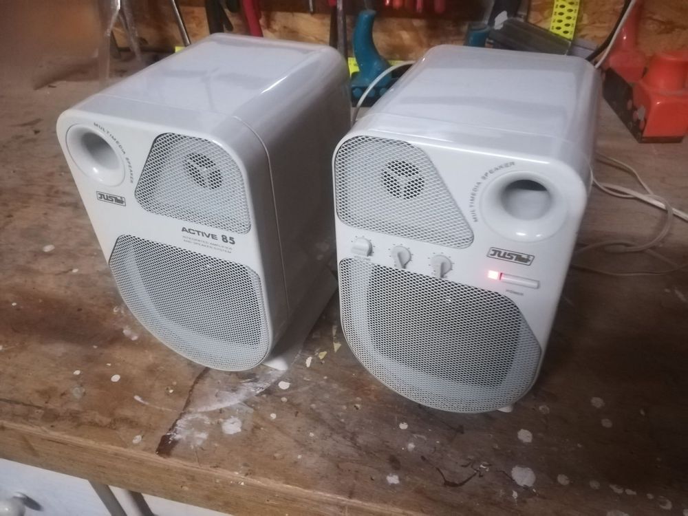 Lautsprecher von Commodore PC (Gebraucht) in Lütisburg für CHF 1 – mit ...