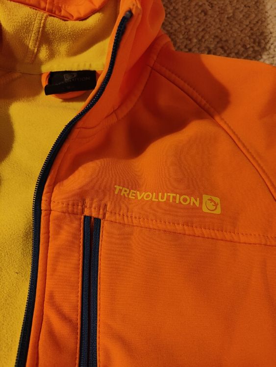 Tolle Softshell Jacke, Marke Trevolution, Grösse 164! (Gebraucht) in ...