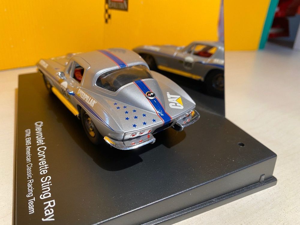 Carrera Evolution Chevrolet Corvette Sting Ray Caterpillar (Neu und ...