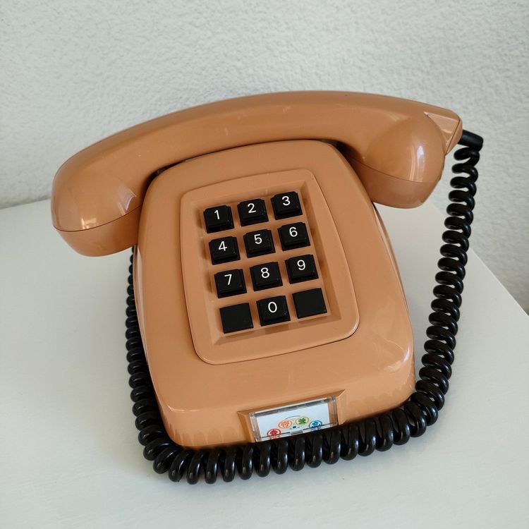 Schweizer Tastentelefon aus der 80er Jahren (Gebraucht) in Dietikon für ...