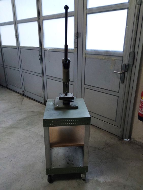 Gressel Jossi Kniehebelpresse / Stanze / Presse (Gebraucht) in Lachen ...