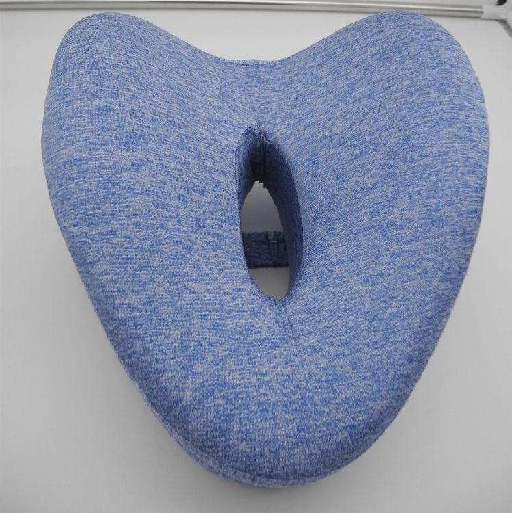 Kniekissen / Seitenschläferkissen, blau (Neu und originalverpackt) in Kottwil für CHF 25 – mit ...