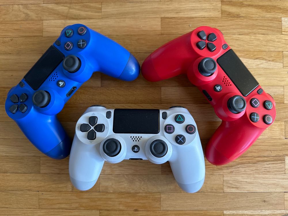 Lot Manettes ps4 V2 | Kaufen auf Ricardo