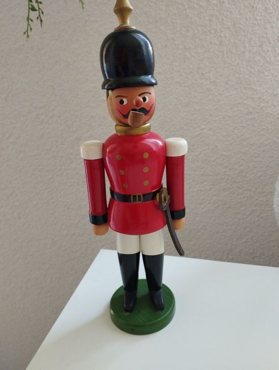 Räuchermann, Wachmann, Garde, Soldat, rot, Erzgebirge (Gebraucht) in ...