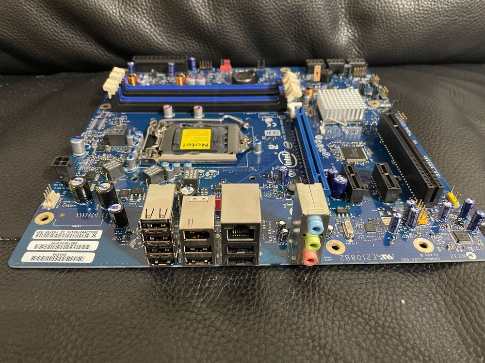 Carte mère Intel DP55WB LGA1156 microATX (Neu (gemäss Beschreibung)) in für CHF 4.9 – mit ...