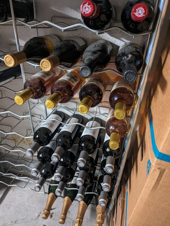 prestigious wine selection (Neu (gemäss Beschreibung)) in Wetzikon ZH ...