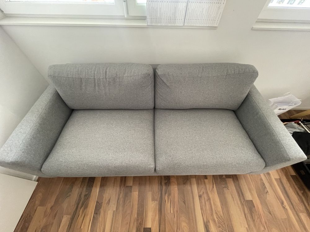 Modernes Sofa - kaum verwendet (Neu (gemäss Beschreibung)) in Zurich für CHF 10 – nur Abholung ...