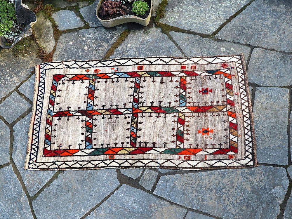 Teppich alt Nomadenteppich Berber Azilal Vintage 60er 70er | Kaufen auf ...