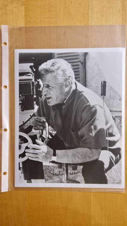 Stanley Kramer, Original Autogramm auf Grossfoto in s/w (Gebraucht) in ...