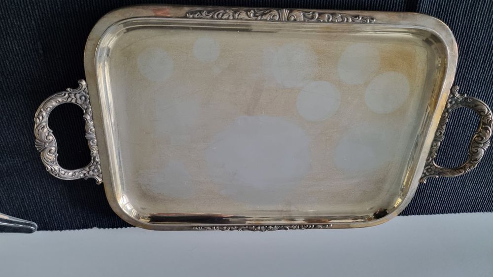 VINTAGE XL TABLETT MIT GRIFFE VERSILBERT (Gebraucht) in Locarno für CHF ...