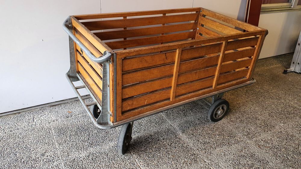 Alter Vintage Postwagen Transportwagen Materialwagen (Gebraucht) in ...
