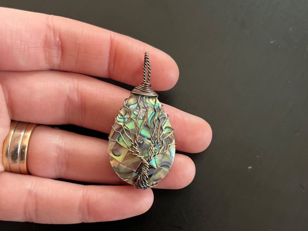 Amulett/Anhänger Baum des Lebens aus Perlmutt (Neu (gemäss Beschreibung)) in Gams für CHF 6 ...