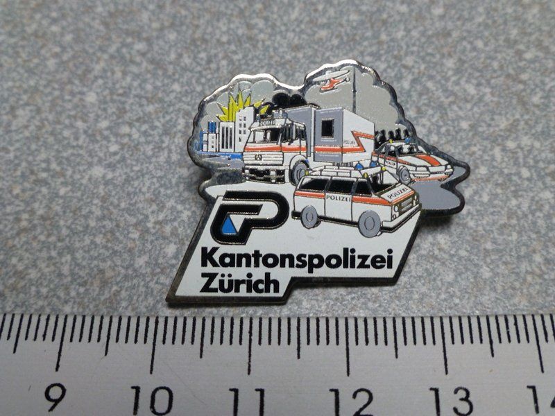 PIN PINS POLIZEI POLICE POLIZIA Zürich Kantonspolizei KAPO (Gebraucht) in Gränichen für CHF 4 ...