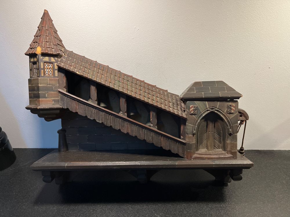 Glockenspiel Glocken Glockenturm mit 3 Glocken (Gebraucht) in Brienz BE für CHF 116 – mit ...