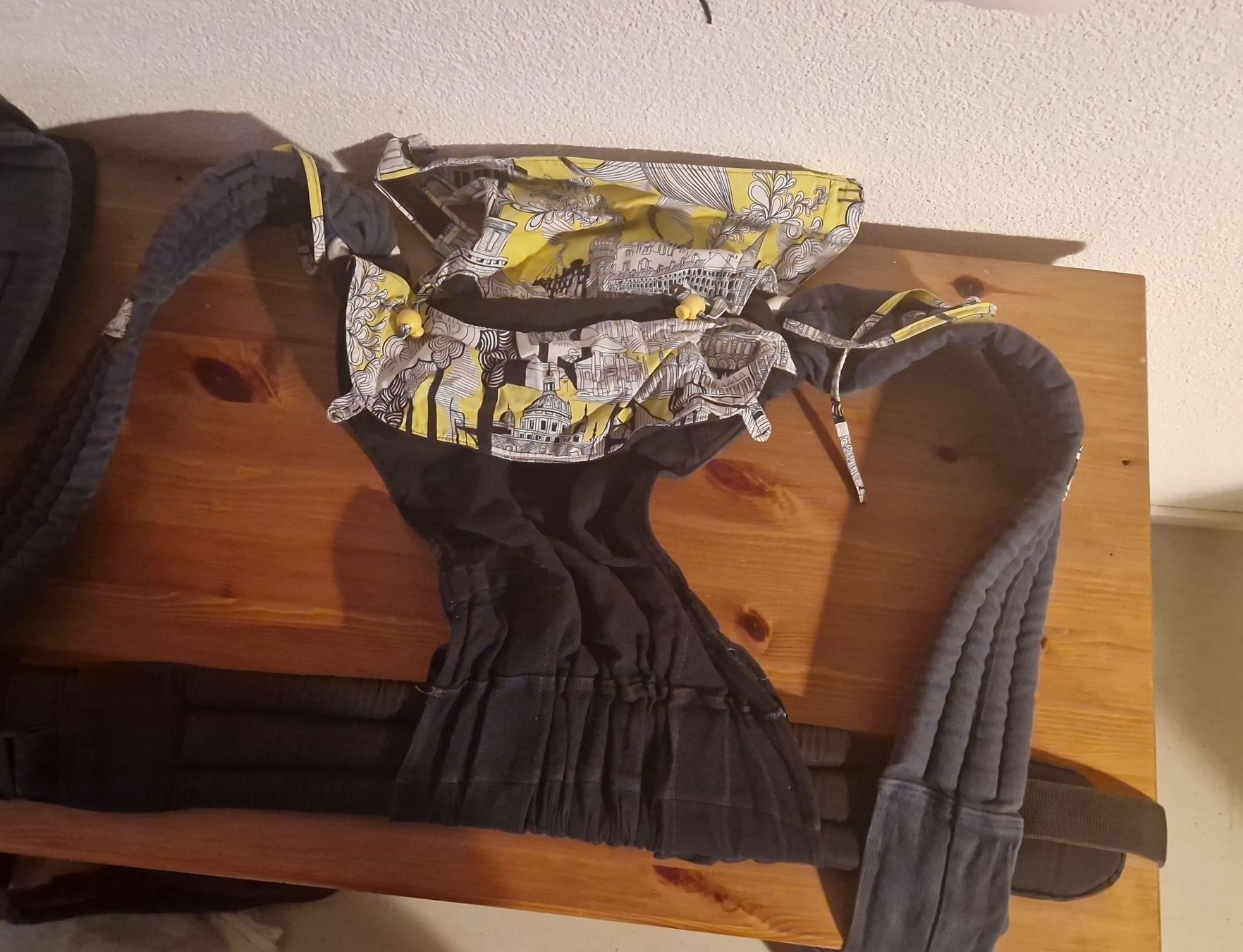 Praktische Babytrage von LueMai – Sicher durch den Tag! (Gebraucht) in ...