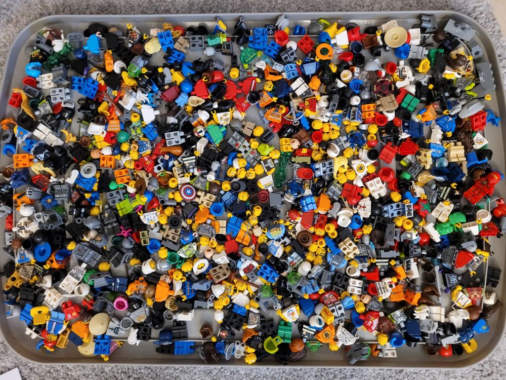 3043: Lego Minifiguren (Gebraucht) in Buttikon SZ für CHF 60 – mit Lieferung auf Ricardo kaufen