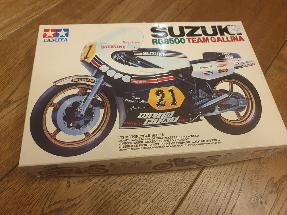 TAMIYA, SUZUKI RGB500 TEAM GALLINA, 1/12 NEUwertig (Neu und originalverpackt) in Sonceboz ...