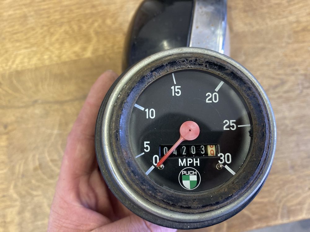 Puch Sport x30 Tacho und Lampe (Gebraucht) in Oberegg für CHF 41 – mit ...