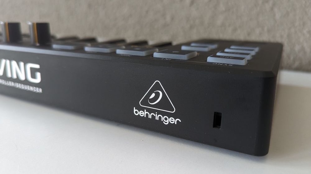 Behringer Swing (32-Key USB Midi Controller Keyboard) (Gebraucht) in ...