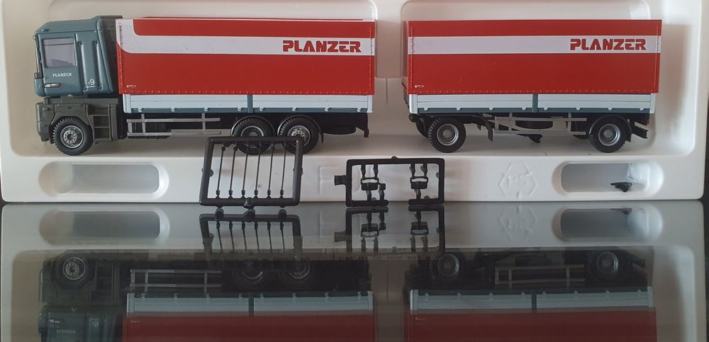 AWM LKW Renault Planzer mit Anhänger 1:87 (Gebraucht) in für CHF 29 ...