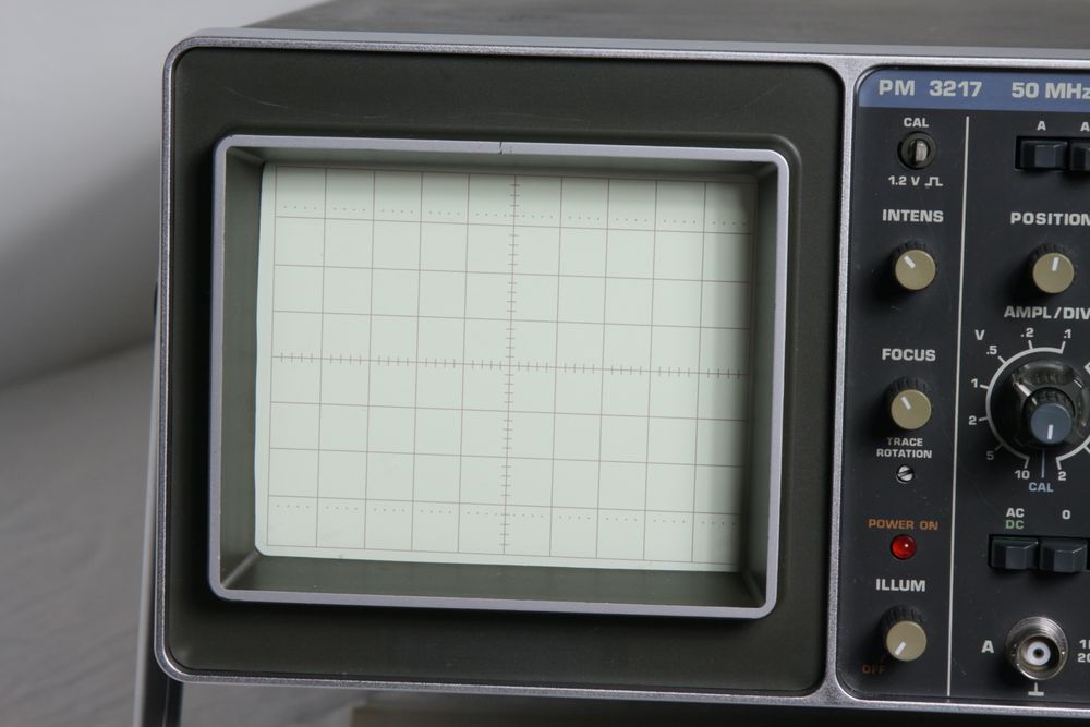Philips PM3217 50MHz Dual Channel Oscilloscope (Defekt) in Wald ZH für ...
