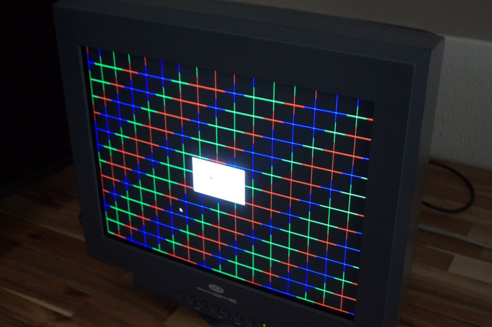 LACIE Electron22 Blue IV/ 2070sb CRT | Kaufen auf Ricardo