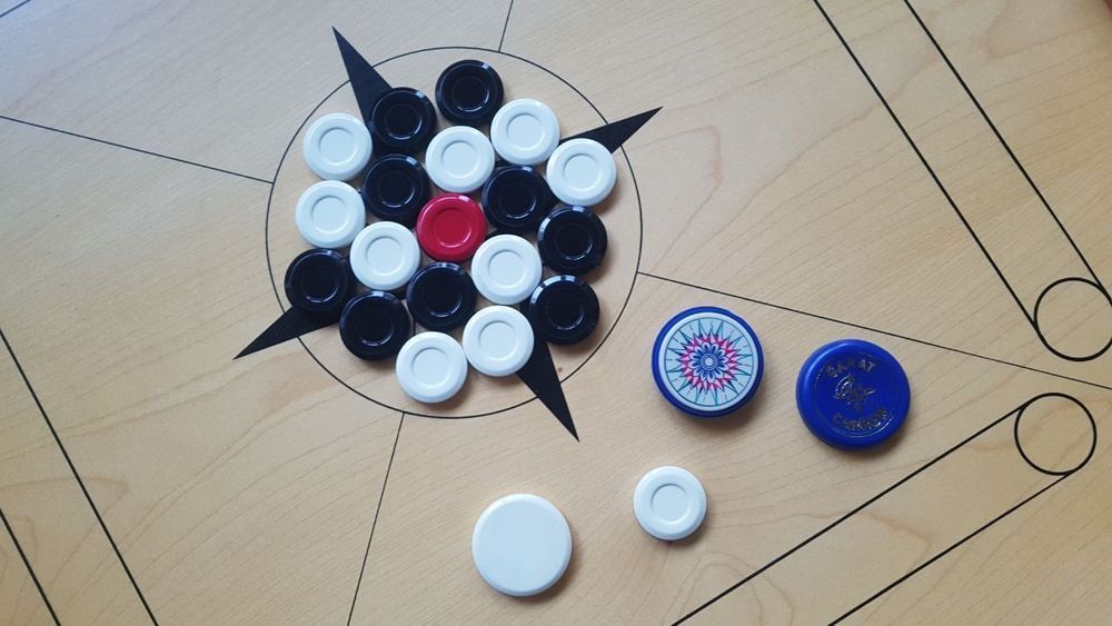 Carambole Carrom Fingerbillard Brettspiel Spiel Holz Mühle (Gebraucht ...