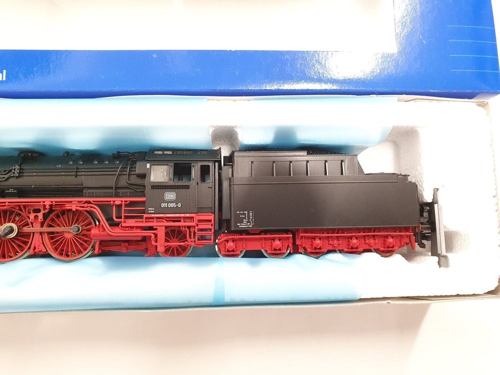 Roco 63209 DB BR 011075-0 Dampflok (Neu und originalverpackt) in ...