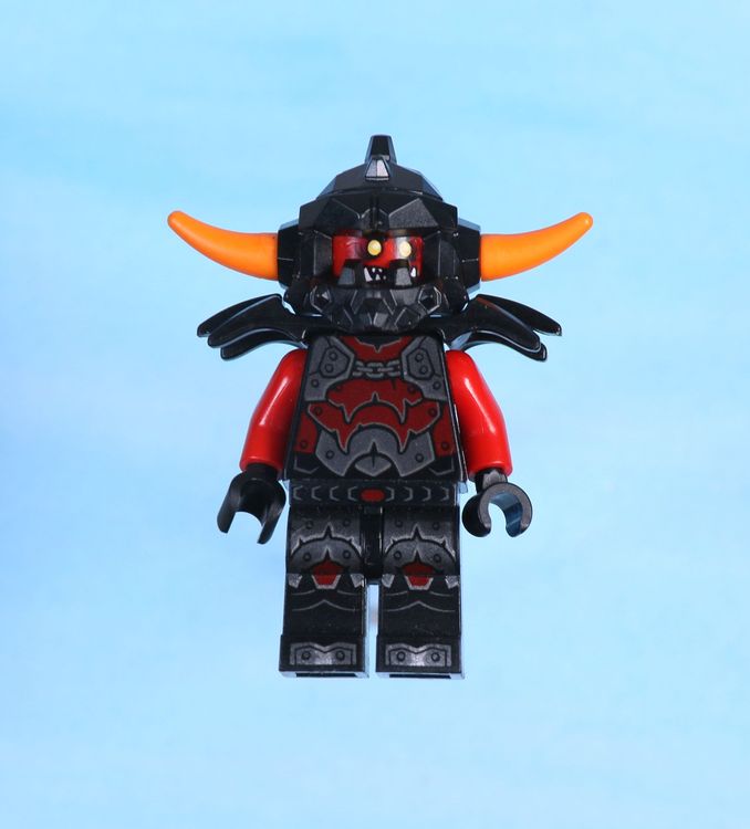 LEGO Minifigur Ash Attacker - Orange Horns (Gebraucht) in Hettlingen ...