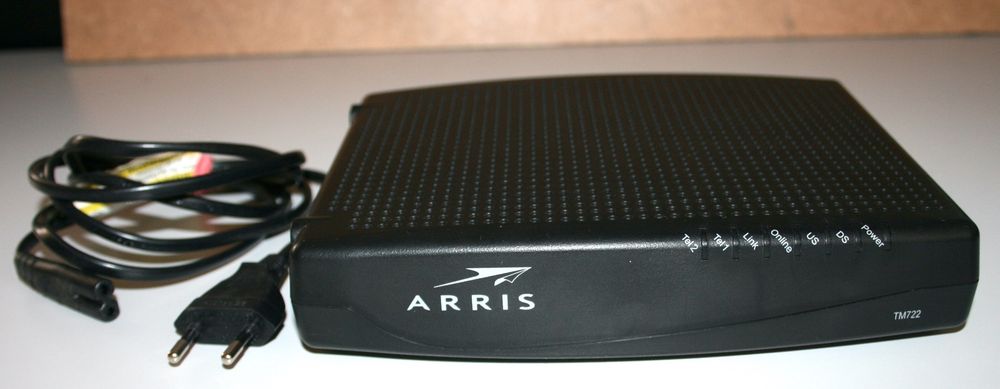 ARRIS TM722B Telefoniemodem Kabelmodem Router (Gebraucht) in ...