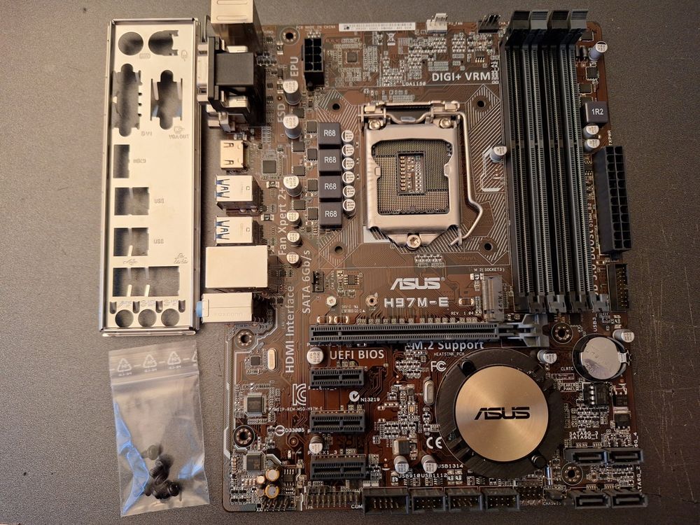 ASUS H97M-E Mainboard Intel® H97 LGA 1150 mATX | Kaufen auf Ricardo