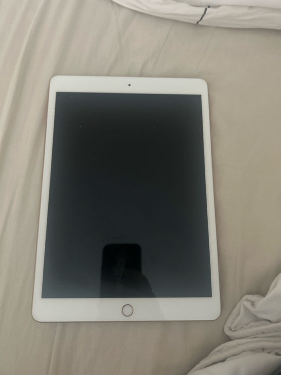Apple iPad 7. generation,Rose Gold, Top Zustand! (Gebraucht) in ...