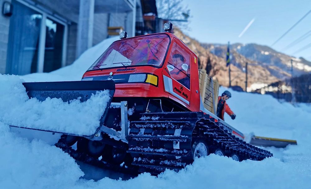 RC Pistenbully Raupenfahrzeug mit Transportbox (4986) (Gebraucht) in Reinach BL für CHF 181 ...
