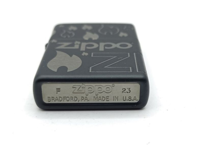 ZIPPO Black Matte Design 360° Premium Feuerzeug 60006957 (Neu und ...