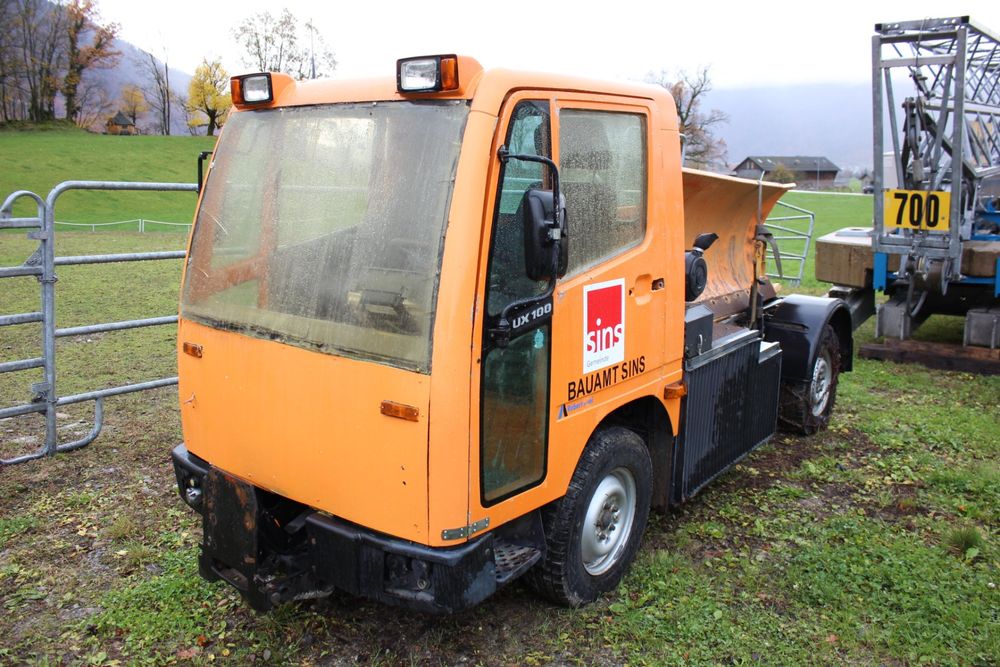 Unimog UX 100 (Gebraucht) in Rufi für CHF 3000 – nur Abholung auf ...