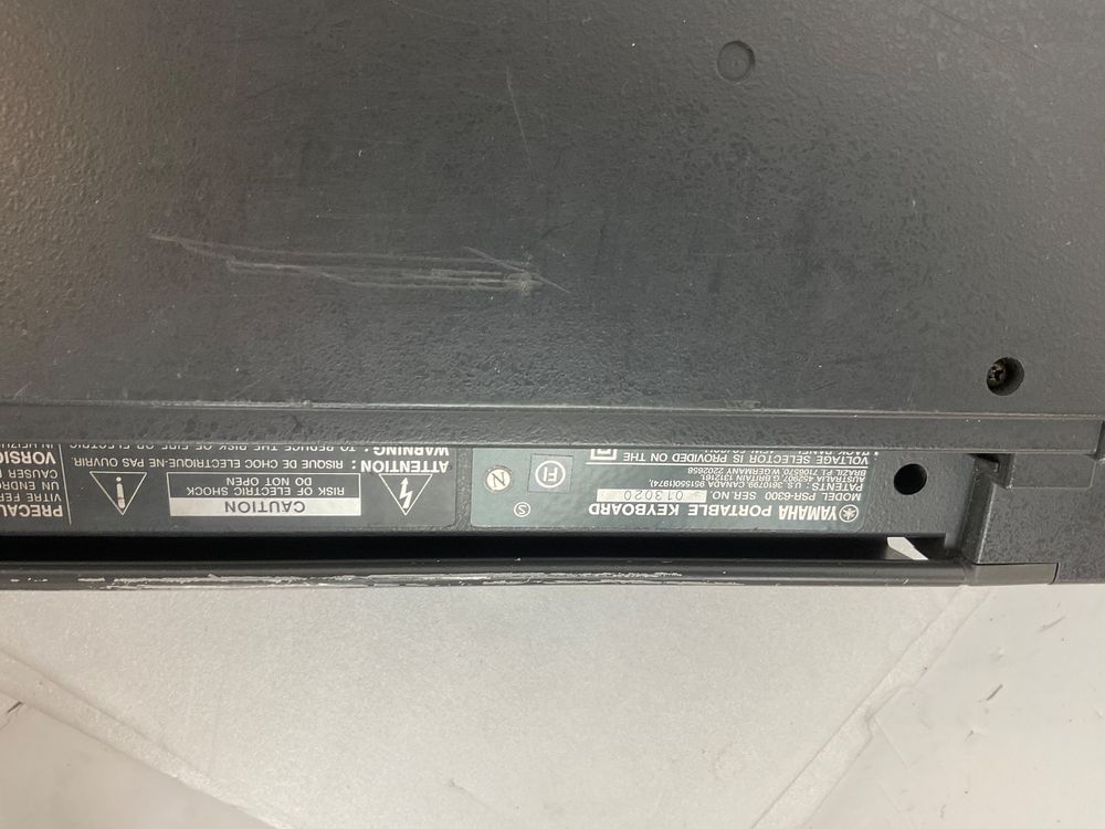 Yamaha PSR 6300 Keyboard in unbekanntem Zustand (Defekt) in Volketswil ...