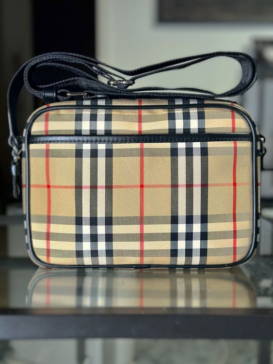 Burberry Messenger Bag (Neu (gemäss Beschreibung)) in Genève für CHF ...