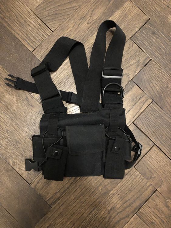 Schwarze Taktische Weste / Chest Rig - Top Zustand! (Neu (gemäss ...