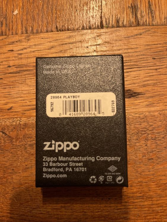 Zippo Playboy Swarovski original (Neu und originalverpackt) in St-Pierre de clages für CHF 65 ...