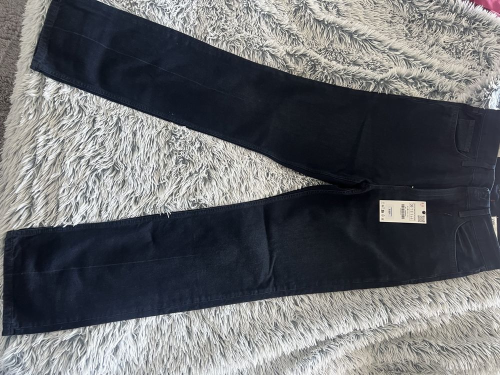 Zara Jeans neu (Neu und originalverpackt) in Uster für CHF 30 – mit Lieferung auf Ricardo kaufen