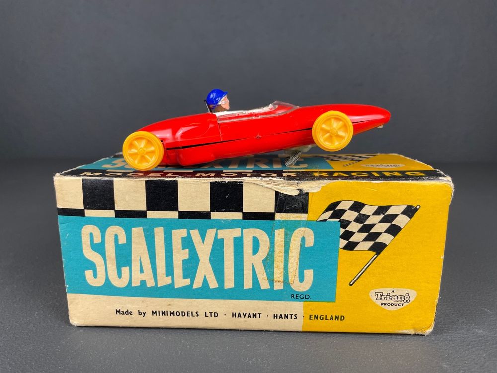 Scalextric C63 Lotus Red (Neu (gemäss Beschreibung)) in Genthod für CHF ...