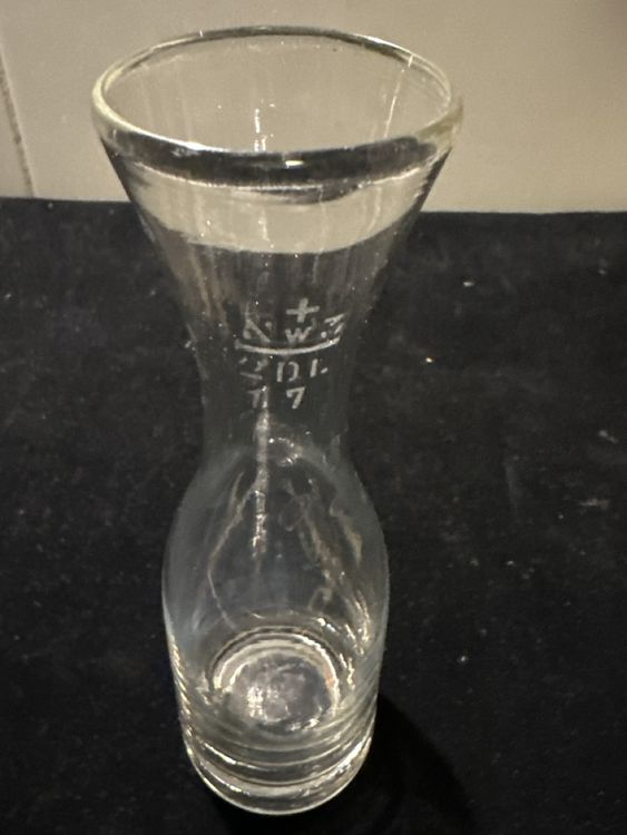Vintage Glaskaraffe mit Eichstrich 2dl 1917 (Gebraucht) in Zürich für ...