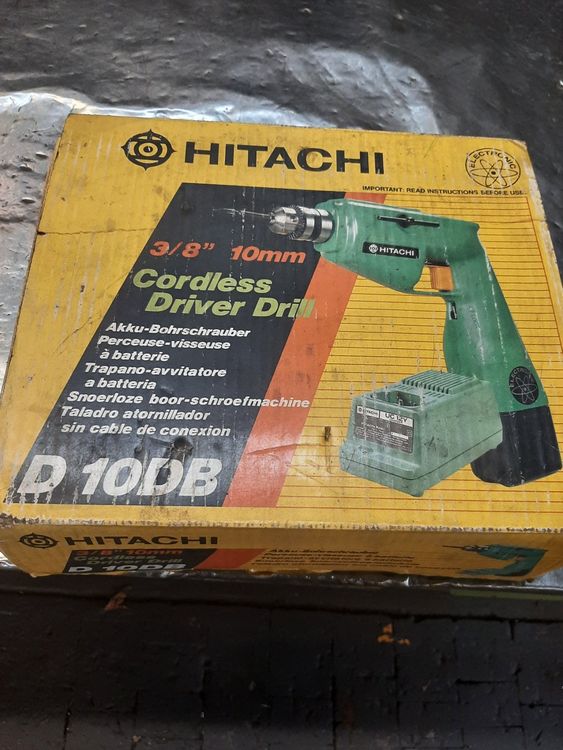 Akku-Bohrmaschine Hitachi (Defekt) in für CHF 2 – mit Lieferung auf Ricardo kaufen