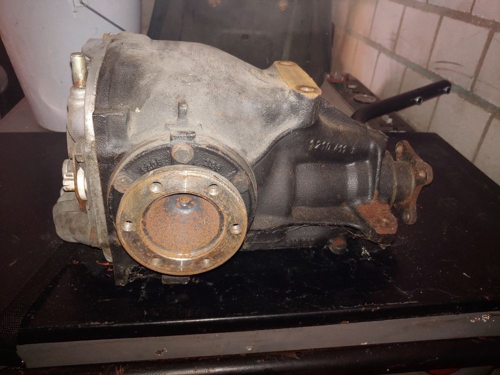 BMW e30 Differential 3.25 (Gebraucht) in Schaffhausen für CHF 150 – nur ...