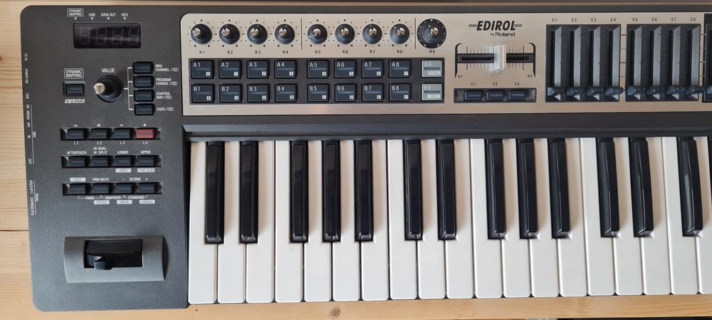 Edirol PCR-500 Midi Keyboard (Gebraucht) in Sarnen für CHF 16 – mit ...